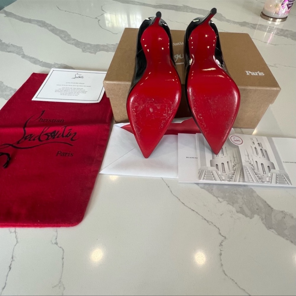 Christian Louboutin Iconic So Kate Heels. - Gem